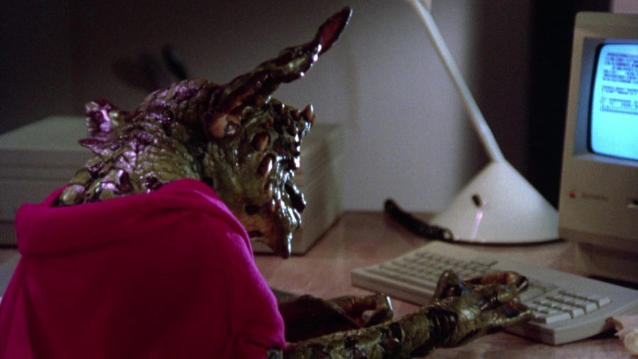 Apple Macintosh Plus Computers In Gremlins 2: The New Batch (1990)