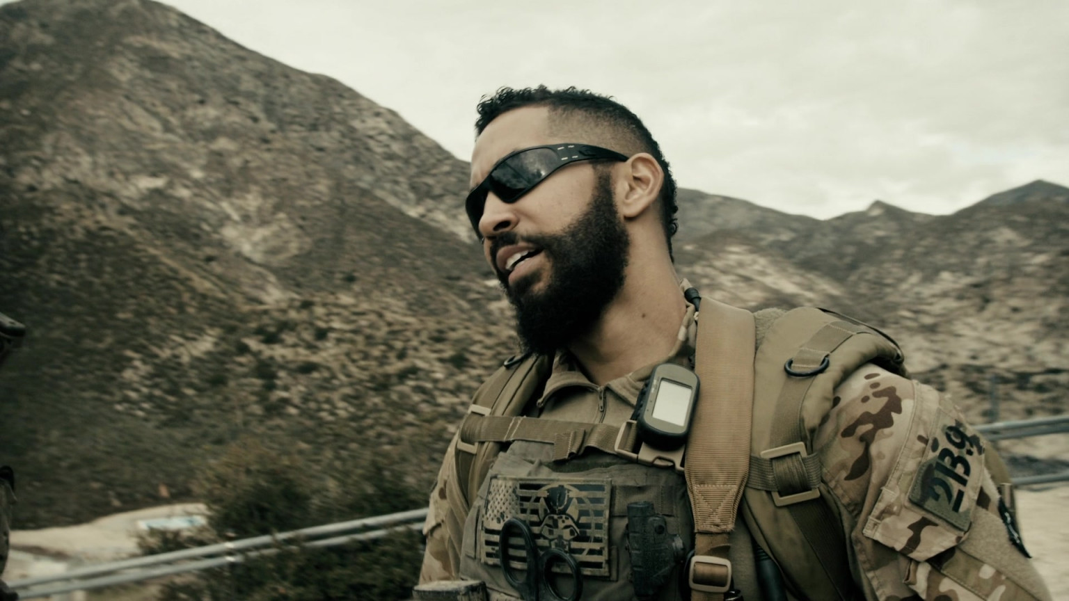 Gatorz Sunglasses Worn By Neil Brown Jr In Seal Team S03e15 Rules Of Engagement 2020