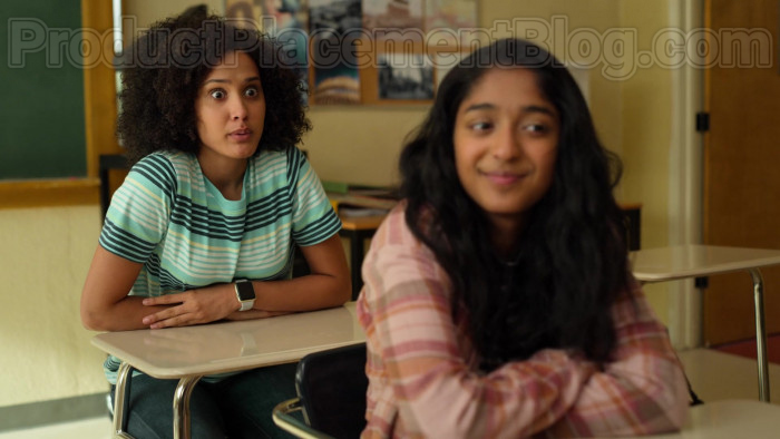 Apple Watch Of Lee Rodriguez As Fabiola In Never Have I Ever S01E03 ...