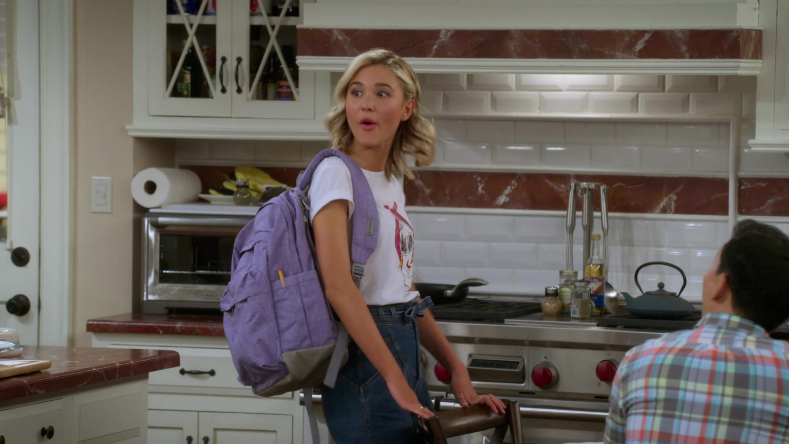 Bondka Grape Backpack Of Isabel May In Alexa & Katie S04E01 "Last First ...