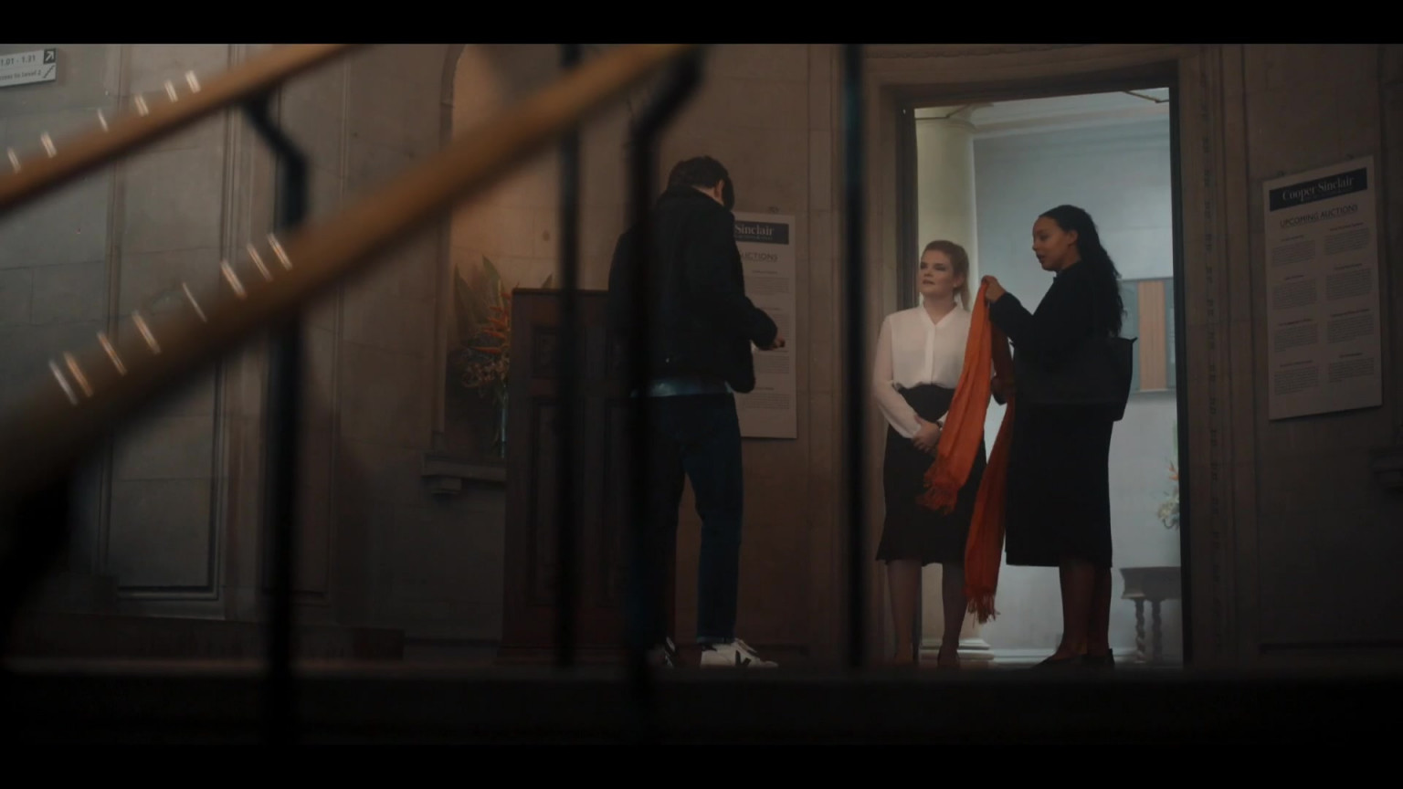 Veja Men's Sneakers Of Edward Bluemel As Marcus Whitmore In A Discovery ...