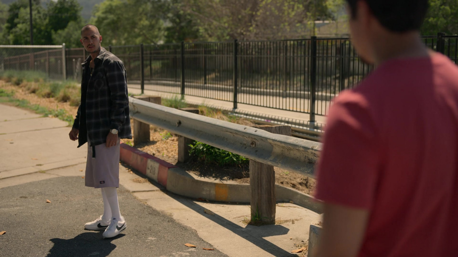 Nike Cortez White Sneakers Of Julio Macias As Oscar 'Spooky' Diaz In On ...