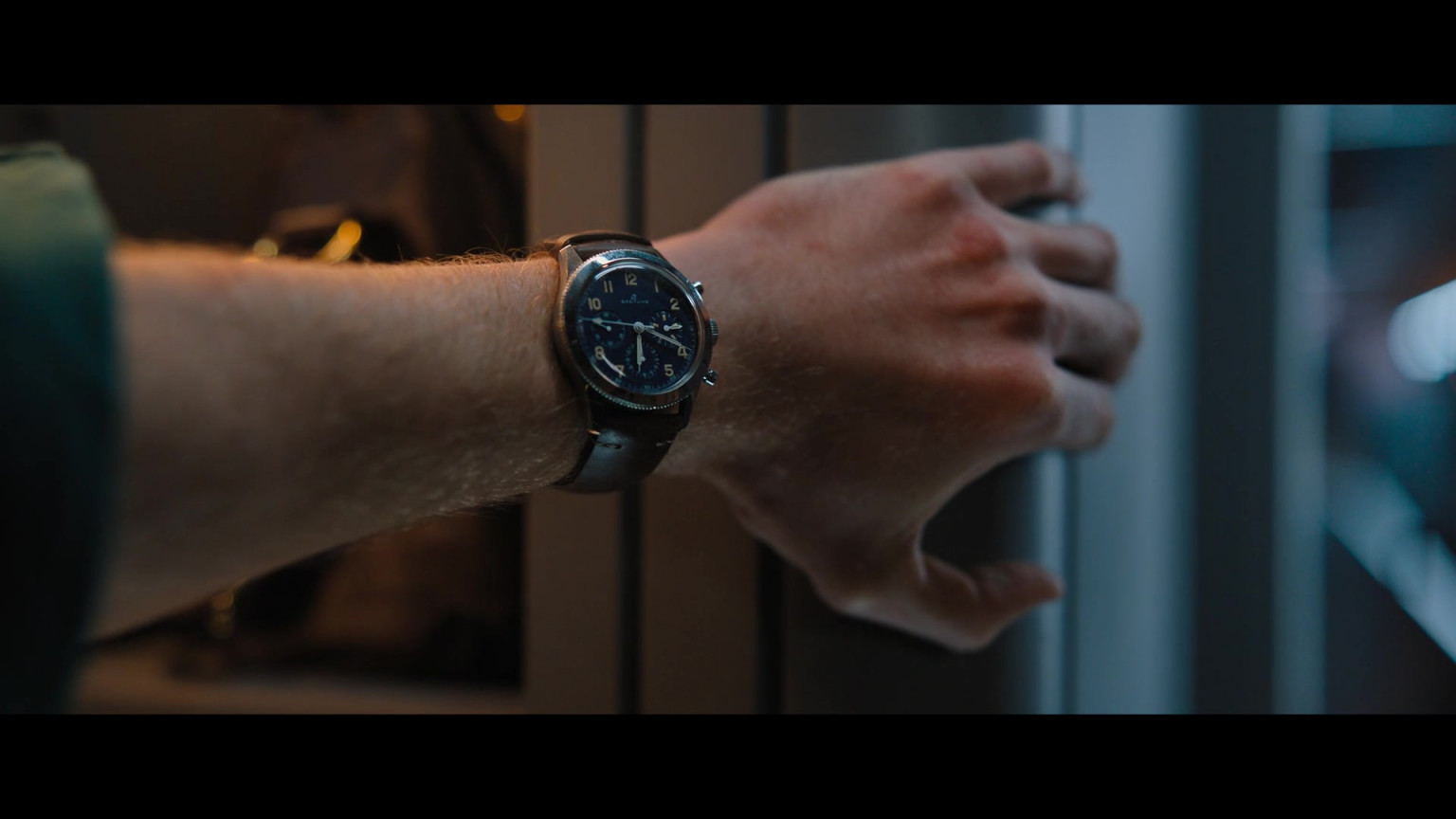 Breitling Men's Watch Of Brad Pitt As Ladybug In Bullet Train (2022)