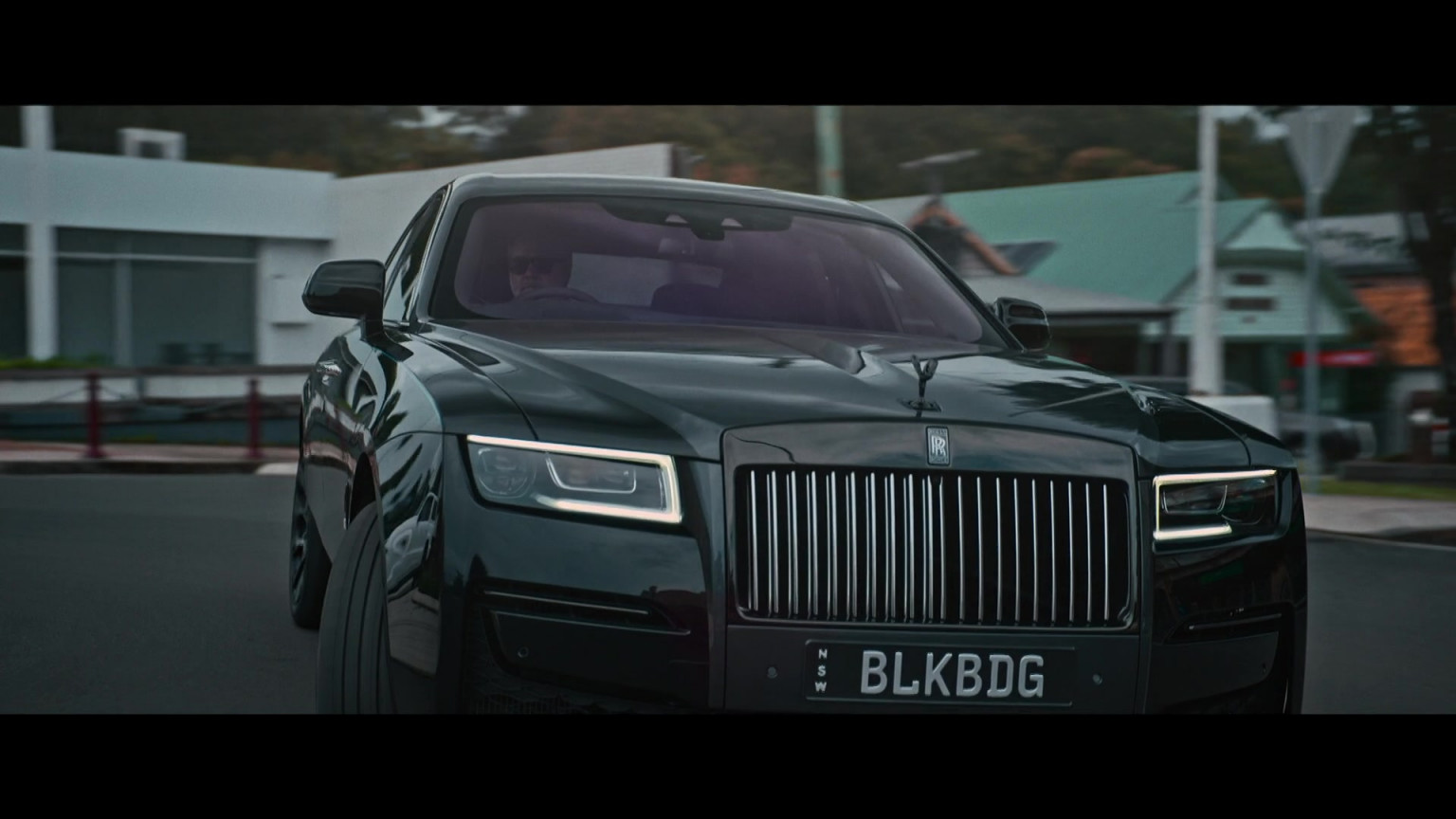 Rolls-Royce Ghost Black Car Driven By Russell Crowe As Jake Foley In ...