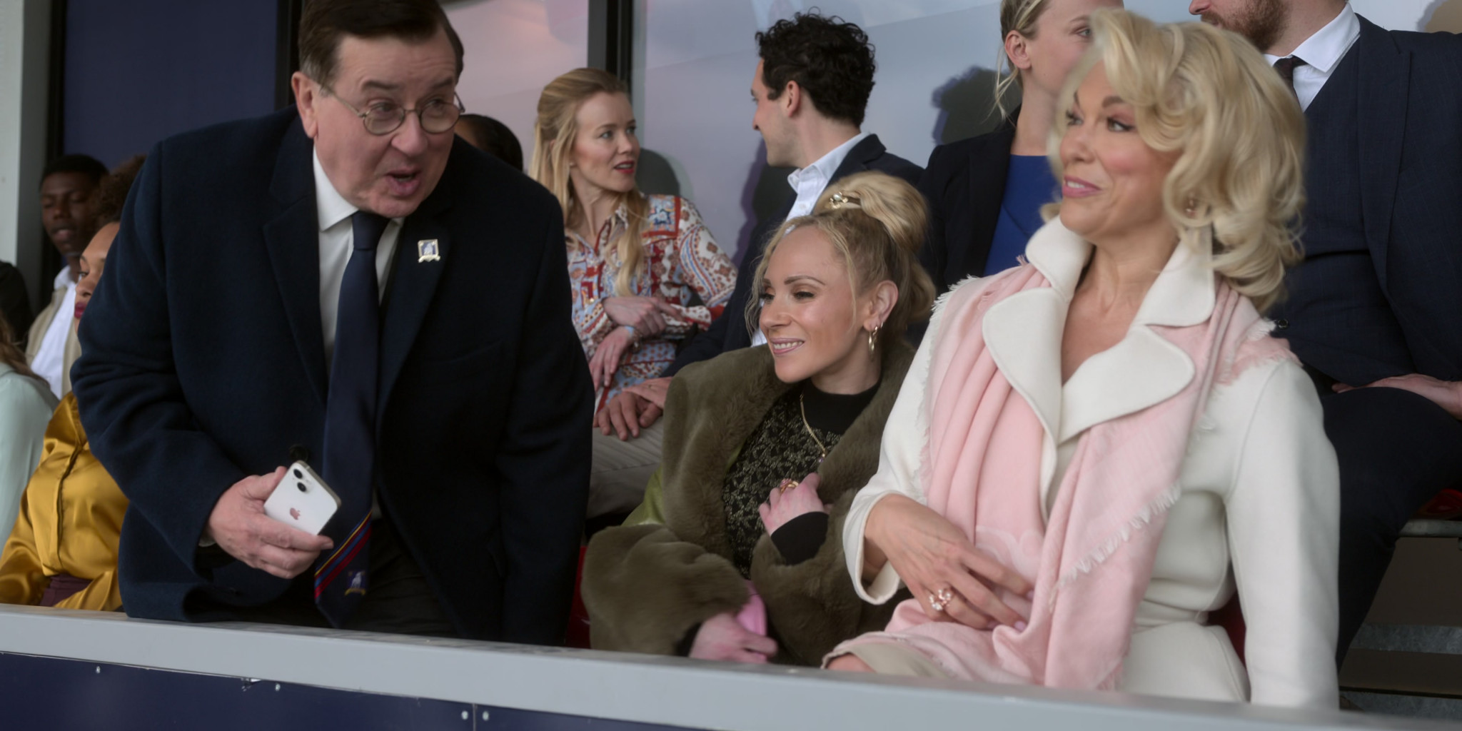 Apple IPhone Smartphone Of Jeremy Swift As Leslie Higgins In Ted Lasso ...