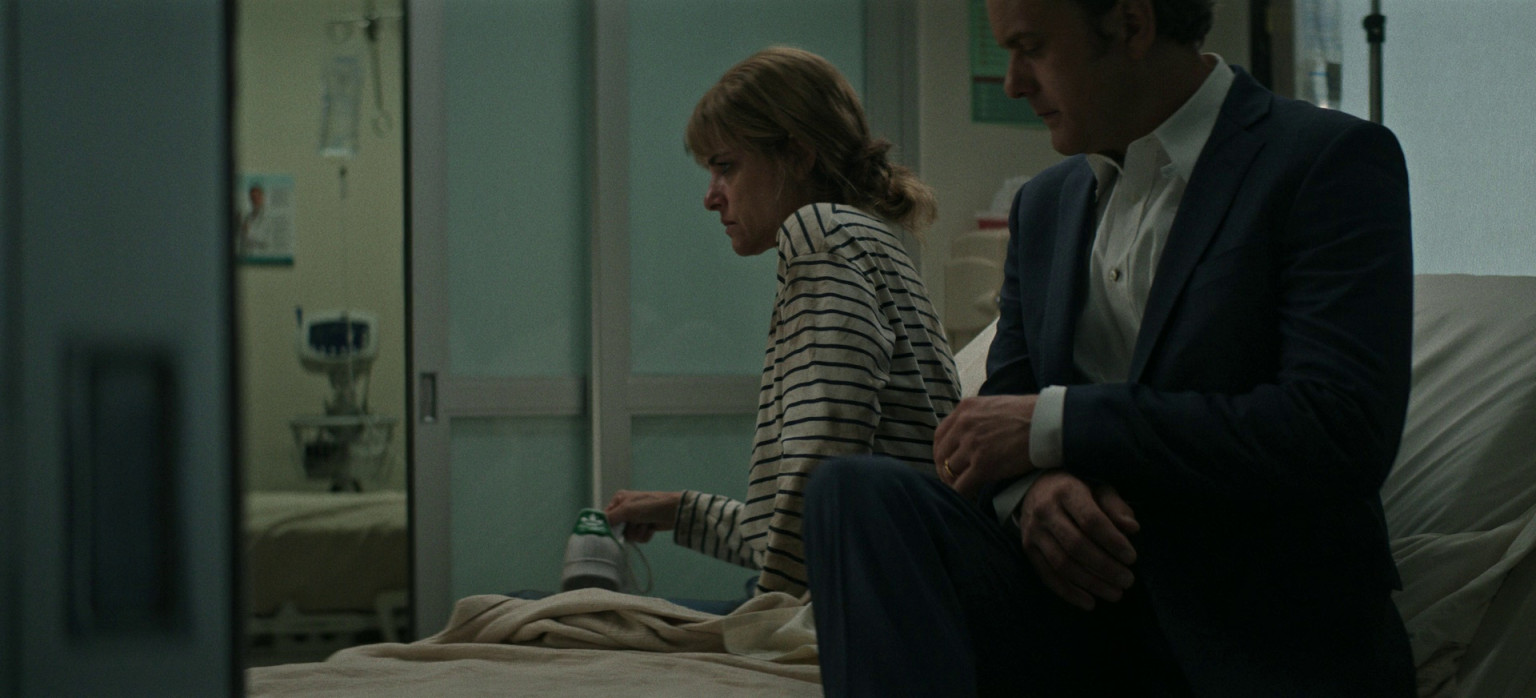 Adidas Women's Sneakers Worn By Amanda Peet As Beth Gallagher In Fatal ...