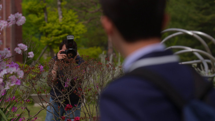 Canon Cameras In XO, Kitty S01E03 "KISS" (2023)