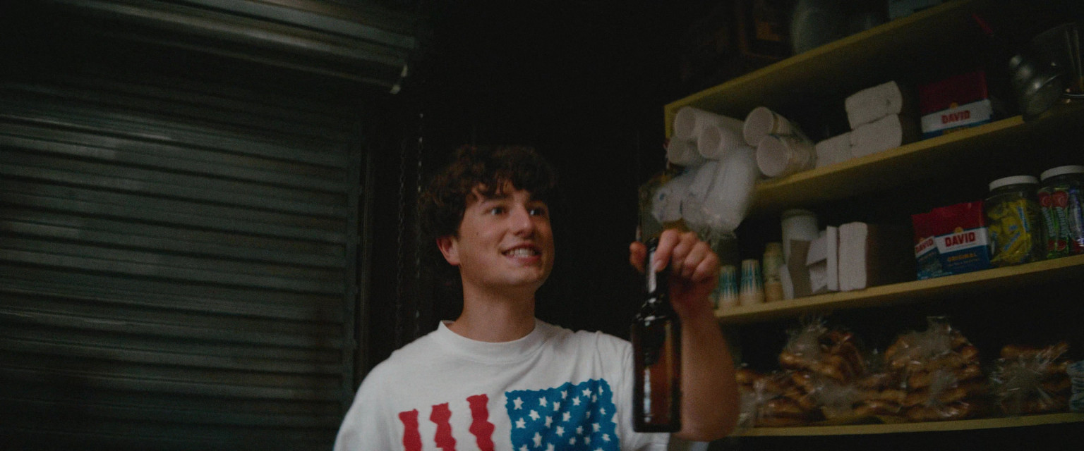 DAVID Seeds In Snack Shack (2024)